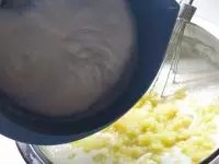 Apple Crumpets • Recipe | yumecipe.com