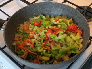 Lecho with eggs • Recipe | yumecipe.com